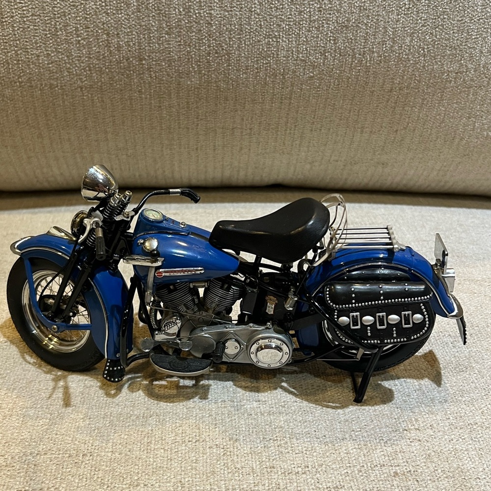 1948 Franklin Mint Harley Davidson Panhead Motorcycle… - Gem